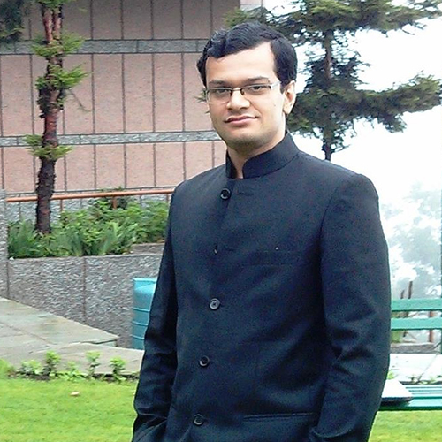 Meet the 5 Youngest IAS Officers who are Making India Proud